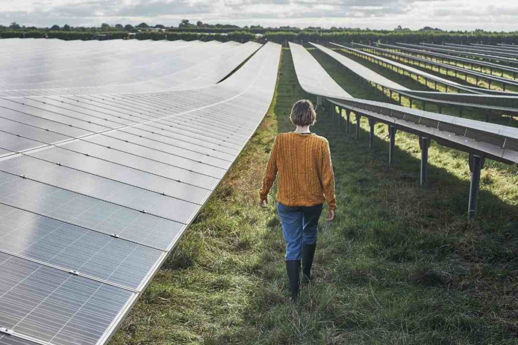 How to build a small solar power system